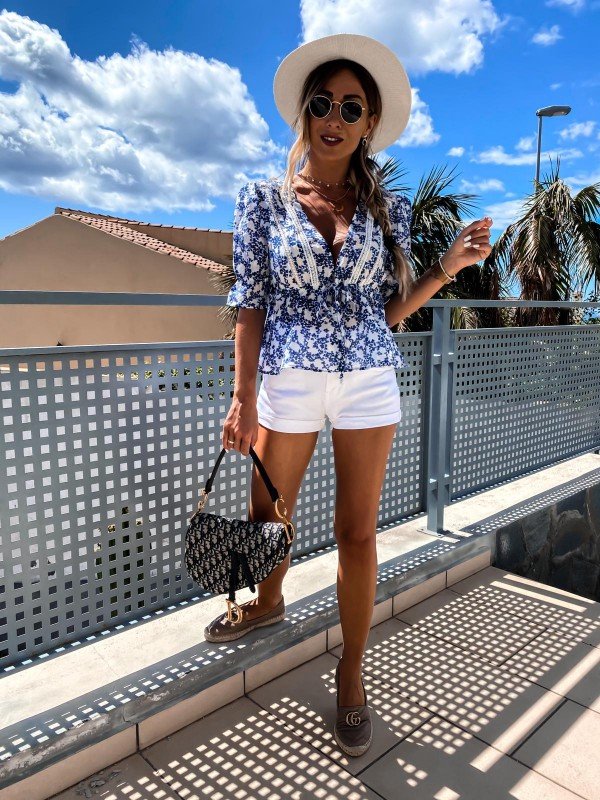 BLUZKA KARI FLOWERS BLUE | Ubrania, obuwie oraz dodatki dla kobiet