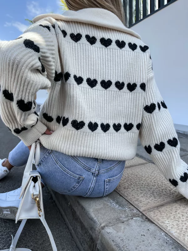 SWETER CUTE HEARTS WHITE | Ubrania, obuwie oraz dodatki dla kobiet
